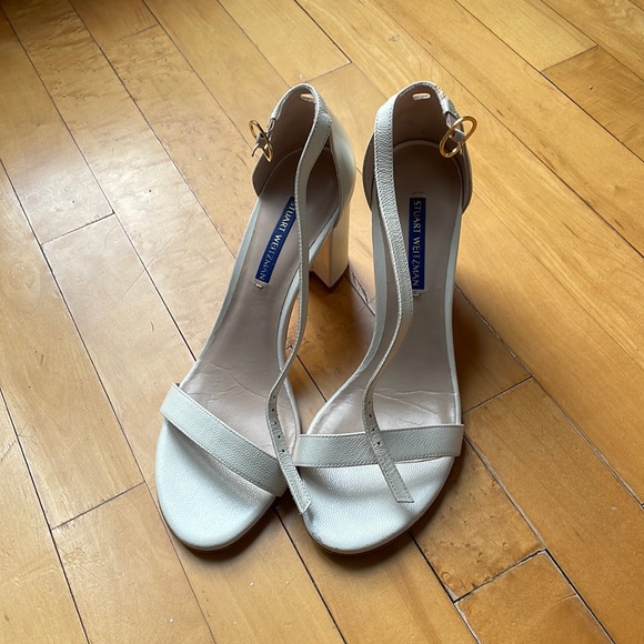 Stuart Weitzman | Shoes | Stuart Weitzman White Sandals | Poshmark
